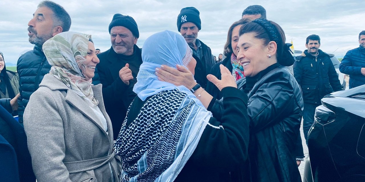 Leyla Zana beraat etti